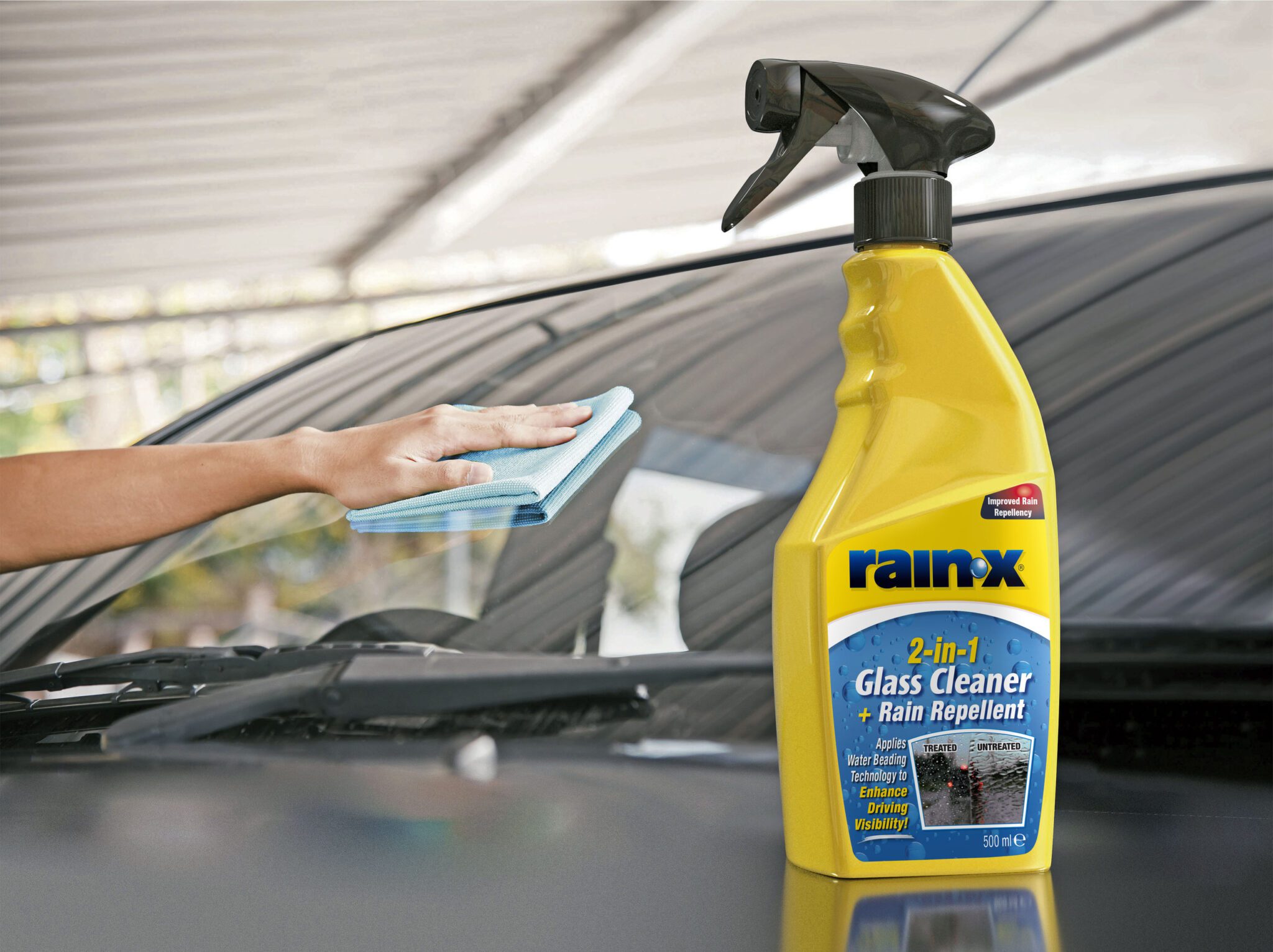 2-in-1 Glass Cleaner & Rain Repellent | Dual Action Shine | Rain-X
